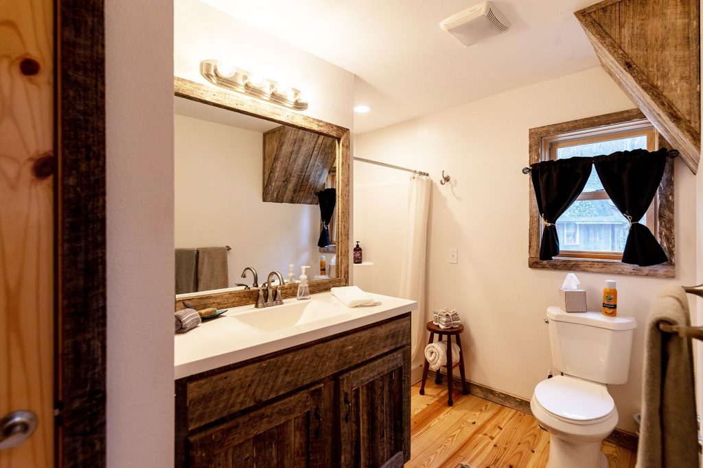 Rooms & Reservations - Genesis Ranch Bed and Breakfast